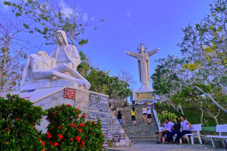 Christ of Vung Tau Statue - #1 Biggest Jesus Statue in Asia - AN Tours ...
